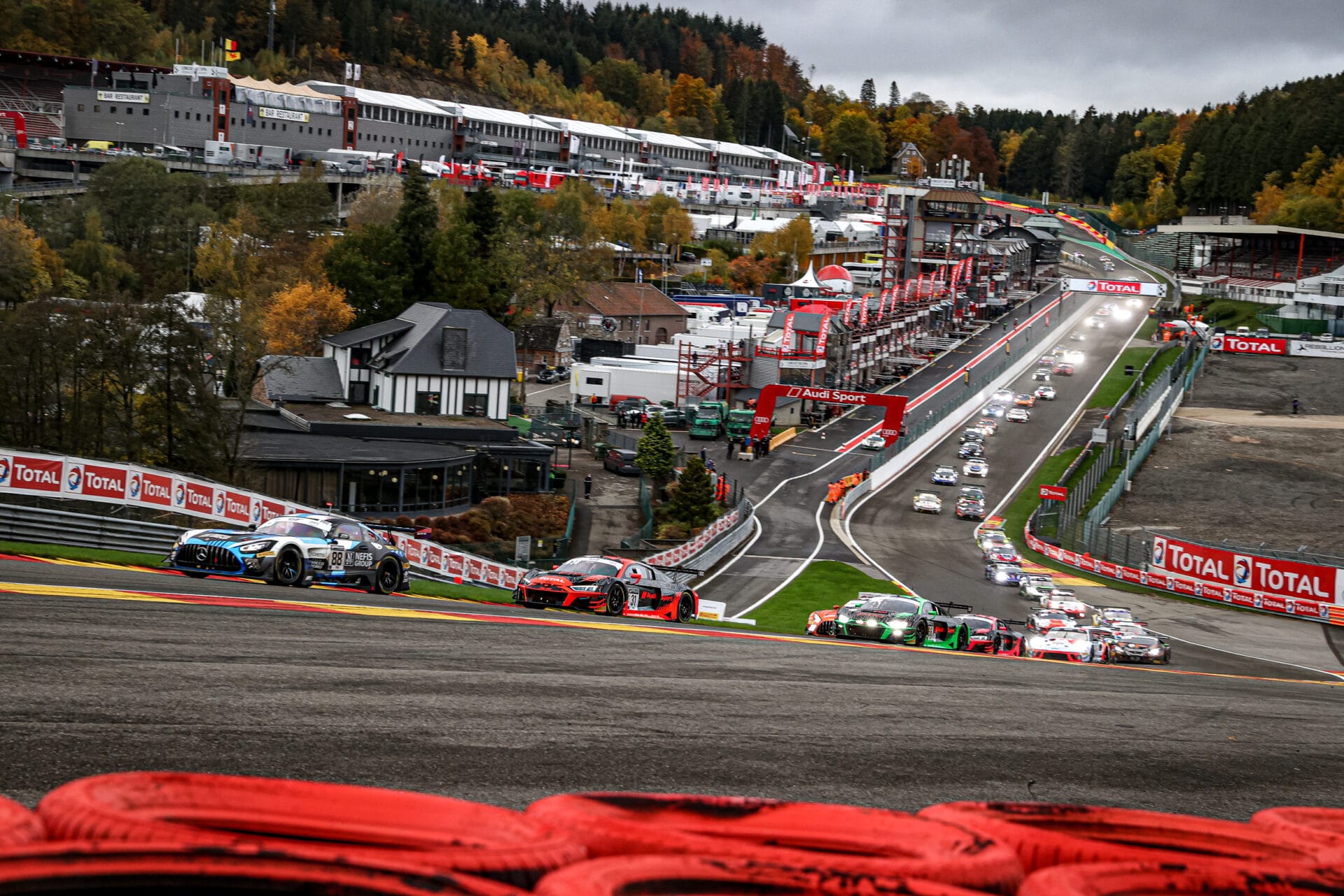24 Hours of SPA bliver med tilskuere! - Boxengasse