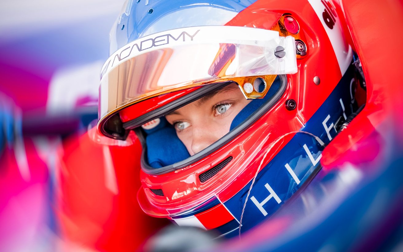 Alba Larsen scorede point i britisk F4-debut - Boxengasse